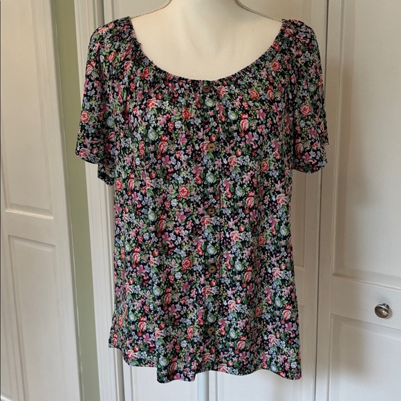 Lavish | Tops | Lavish Multicolor Floral Blouse | Poshmark